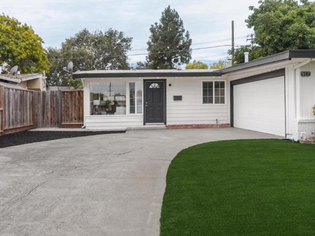 917 Blazingwood Drive