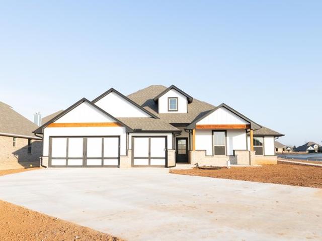 917 Damask Dr, Edmond, OK 73034