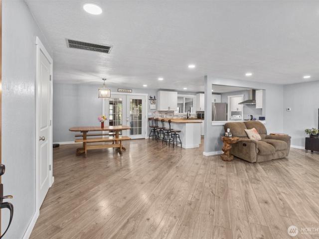 917 Dyer Road