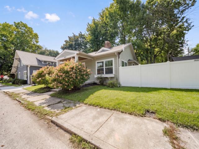 917 E 50th Street