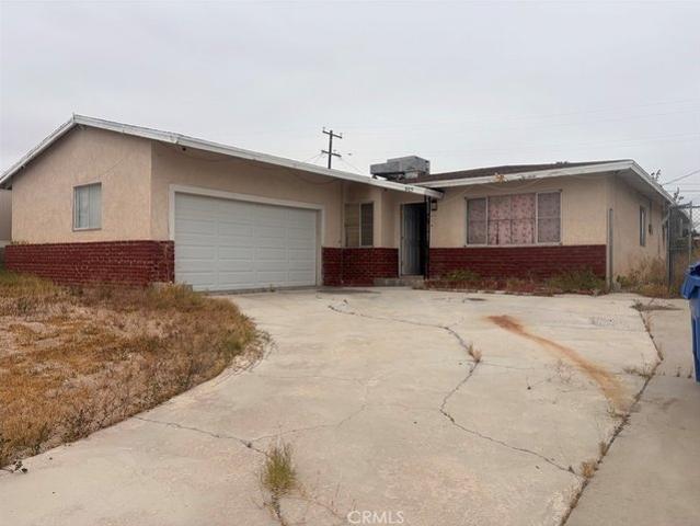 917 E Virginia Way, Barstow, CA 92311