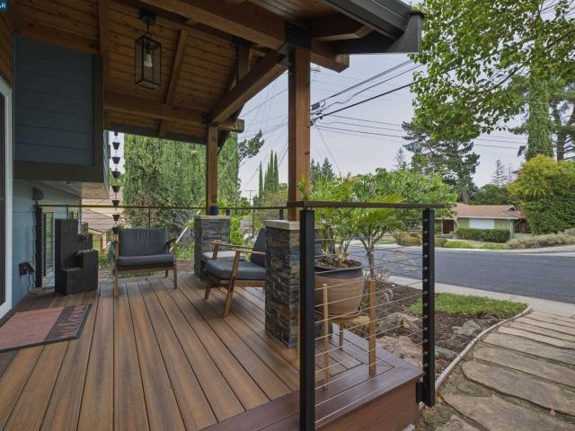 917 Hamilton Dr