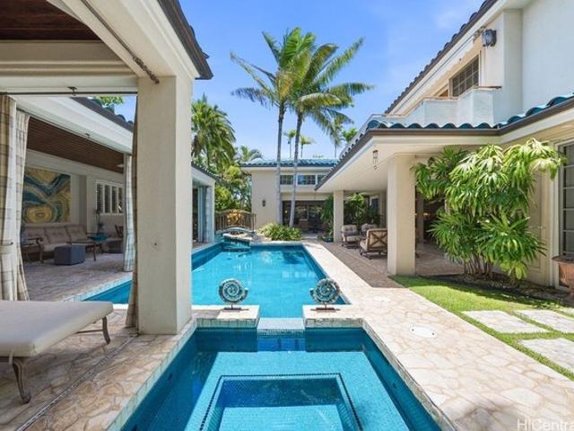 917 Iiwi St, Honolulu, HI 96816