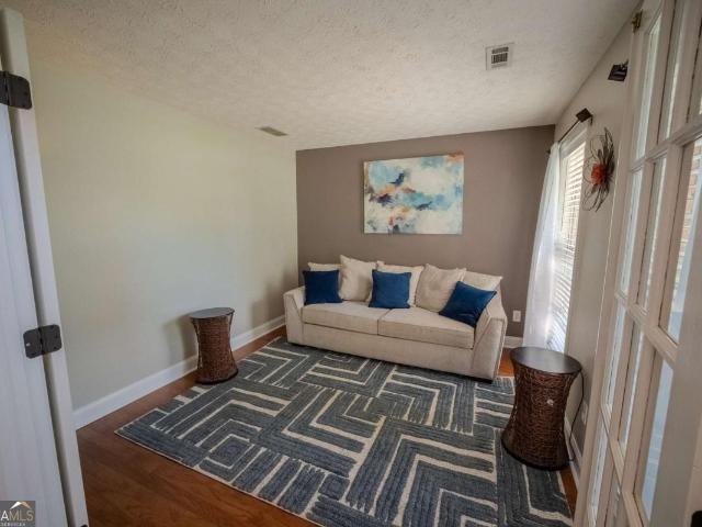 917 Ivy Brook Court