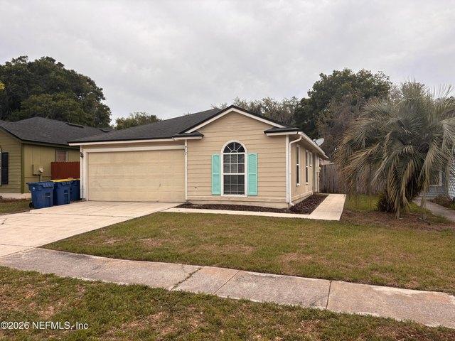 917 Majestic Cypress Dr N, Jacksonville, FL 32233