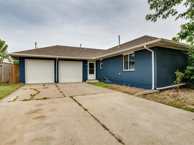 917 NW 15th St, Moore, OK 73160
