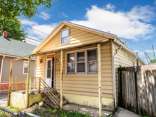 917 S 9th St