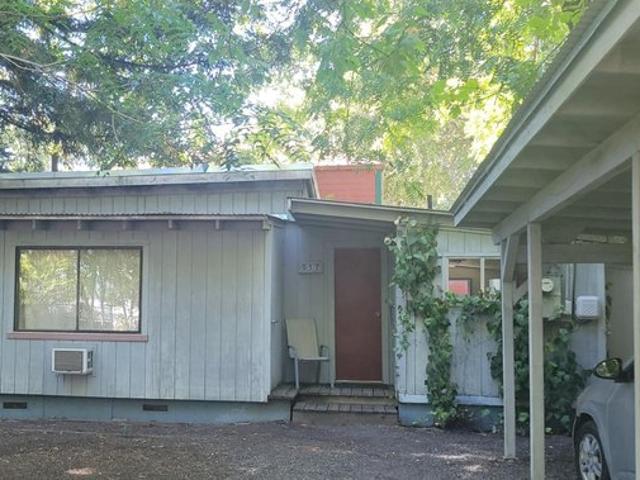 917 Saracen Rd, Santa Rosa, CA 95401