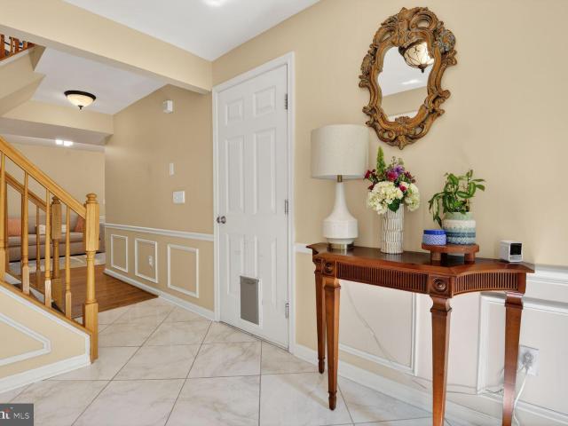 917 Rolfe Pl, Alexandria, VA 22314 | MLS #VAAX2059 | Compass
