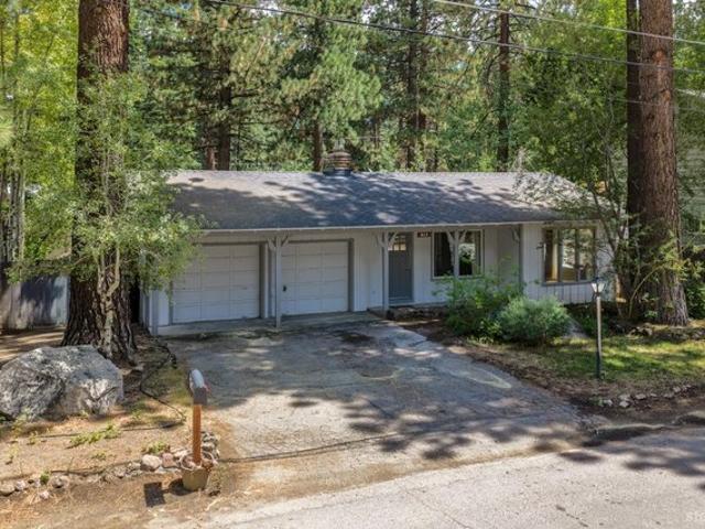 917 Rainbow Dr, South Lake Tahoe, CA 96150