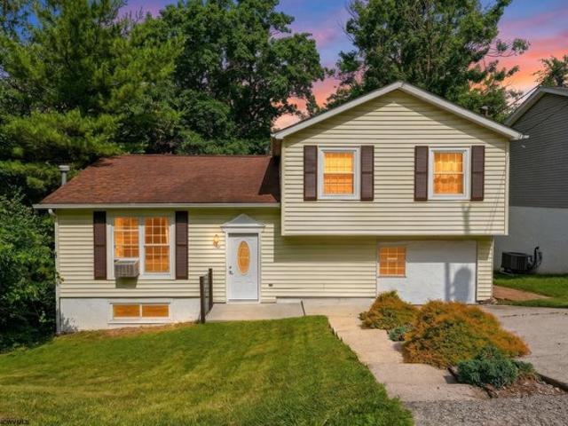 917 Revere St, Morgantown, WV 26505