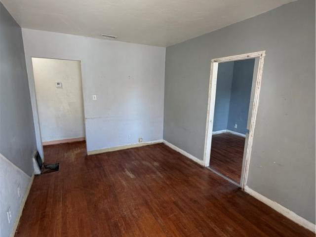 917 W 9th St, Corona, CA 92882 | MLS #OC26075 | Compass