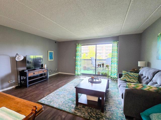 917 Vose Drive # 411