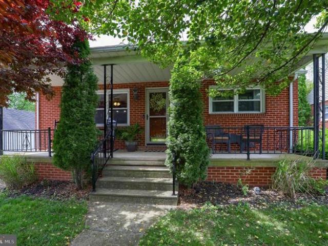 917 Vine St, Middletown, PA 17057