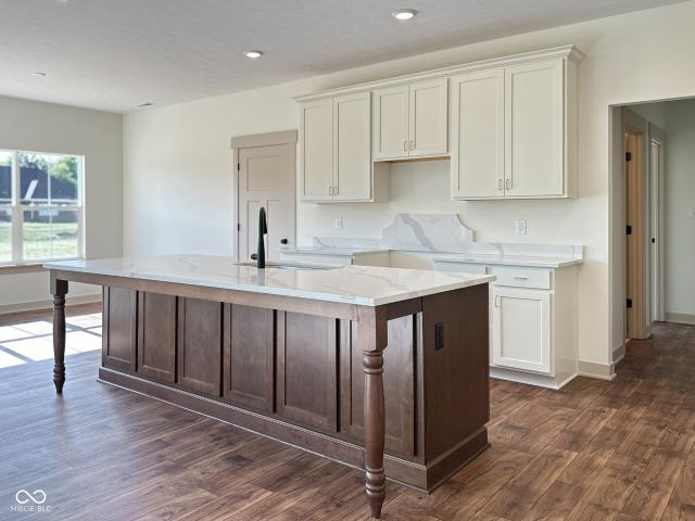 9184 Manship Lane
