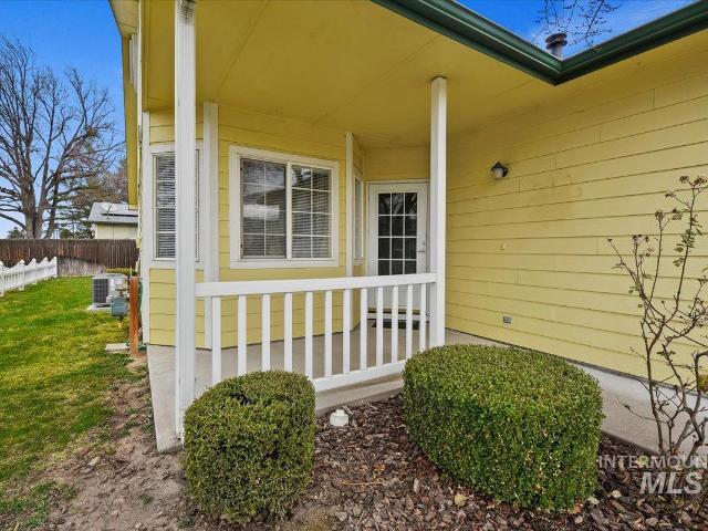 9184 W Tudor Ct