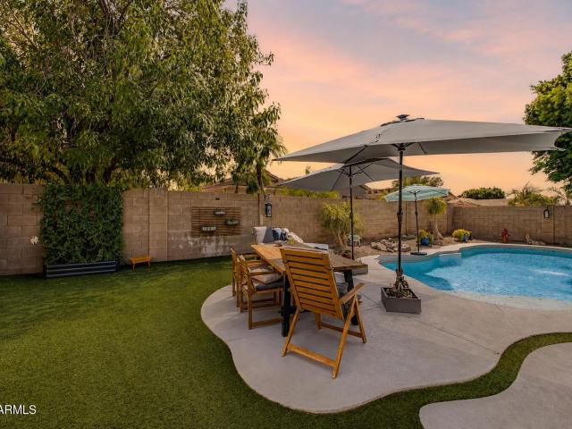 9185 W IRMA Lane