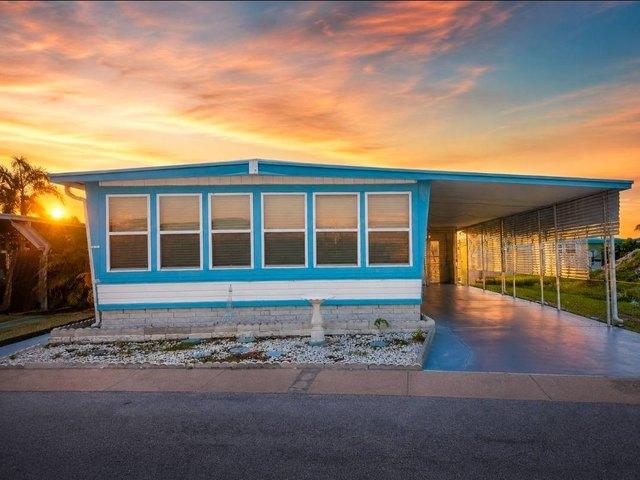 9185 46th Ave N Unit 16, Saint Petersburg, FL 33708