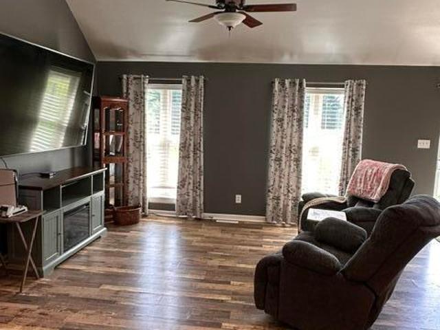 9188 County Road 200 W
