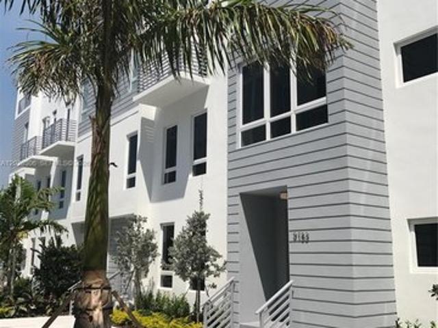 9183 NW 33rd St, Doral, FL 33172
