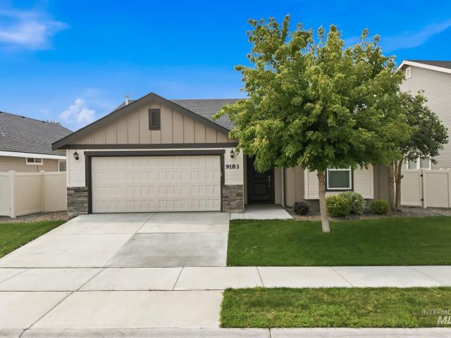 9183 W Tanglewood Dr