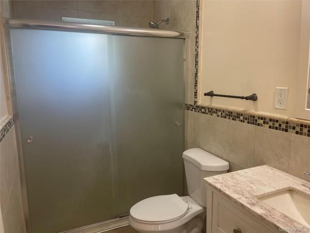 918 10th st First floor