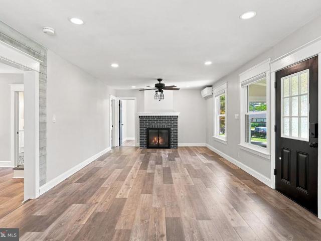 918 7Th Ave