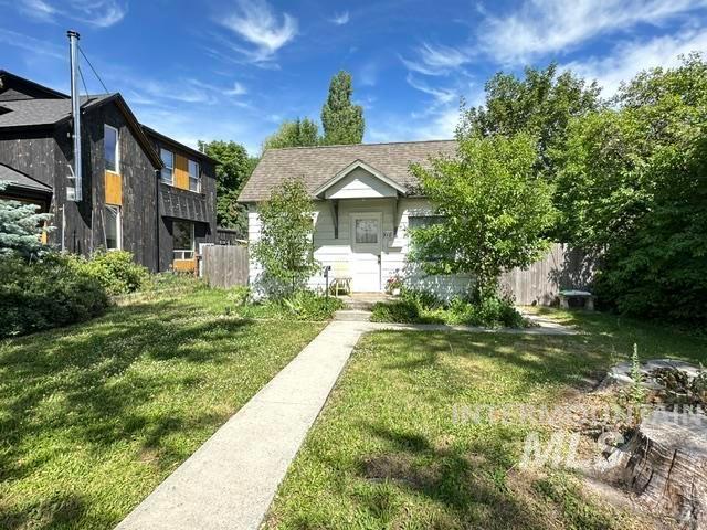 918, 920 S Jefferson