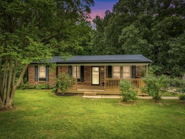 918 Cherokee Dr, New Johnsonville, TN 37134