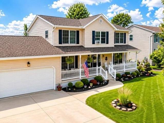 918 Armstrong St, Willard, OH 44890