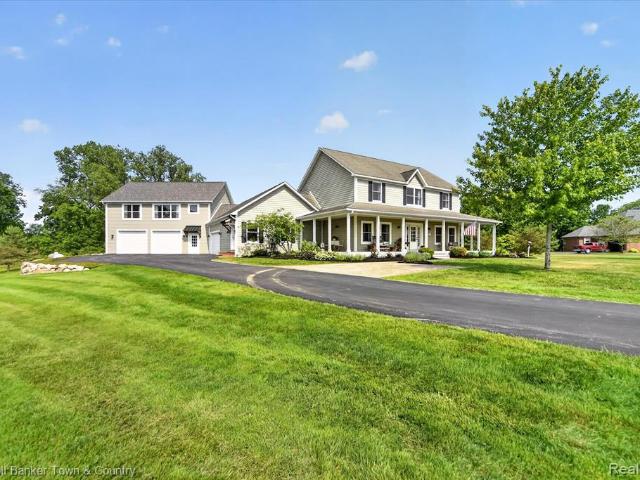 918 Gray Fox Court