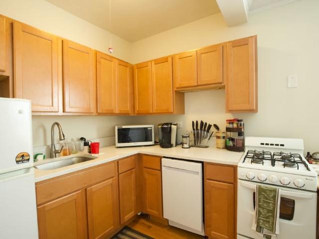 918 Green Bay Road # 3J