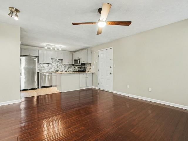 918 Dunbar Drive 1 Bedroom Condo for Rent at 918 Dunbar Dr, Dunwoody, GA 30338