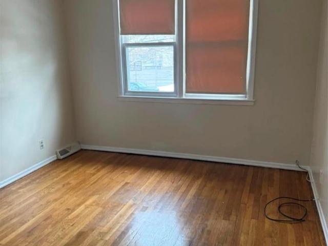 918 E 81st Street
