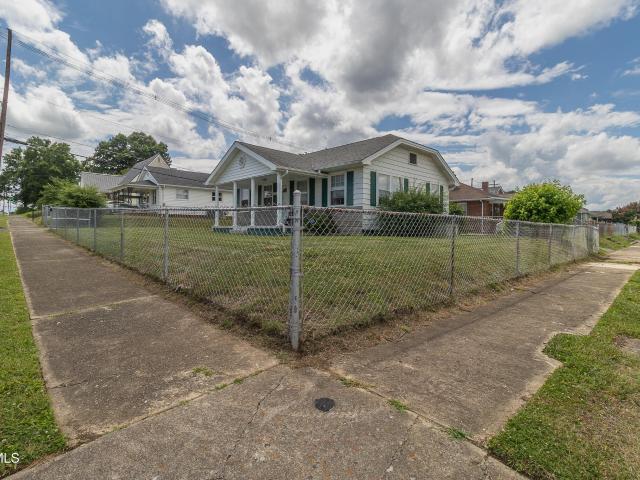 918 Federal Street