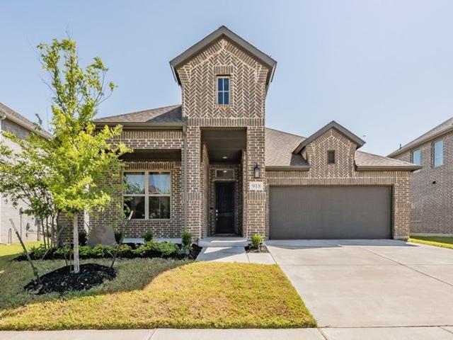 918 Hawthorn Ln, Mansfield, TX 76063