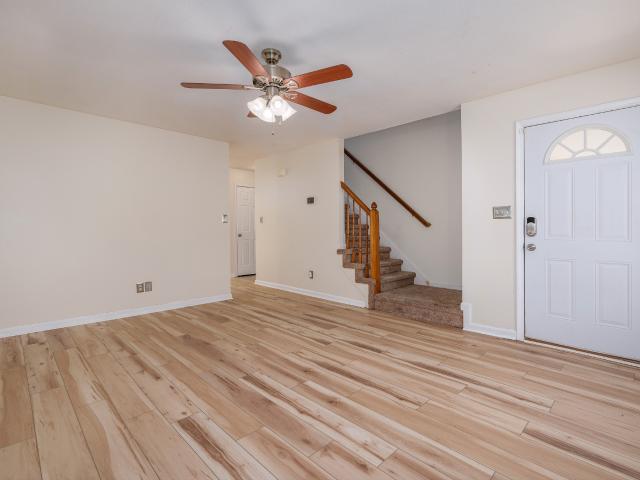 918 Hedge Apple Dr