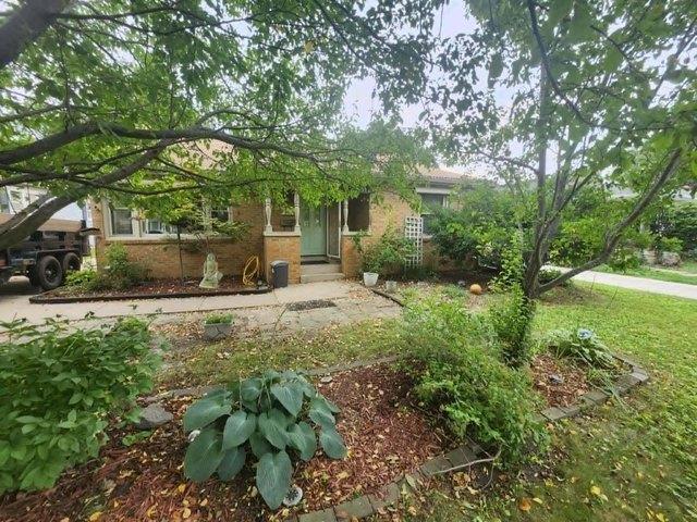 918 Oregon St, Racine, WI 53405