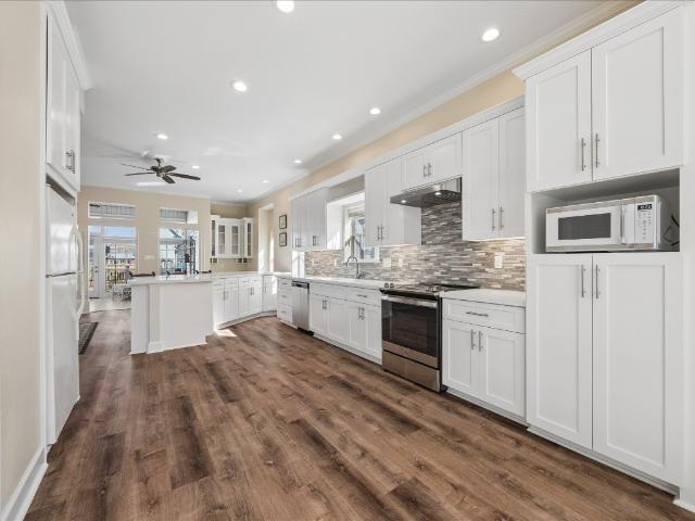 918 Long Reach Drive