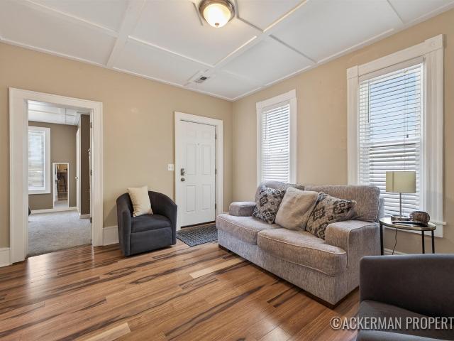 918 Lafayette Avenue