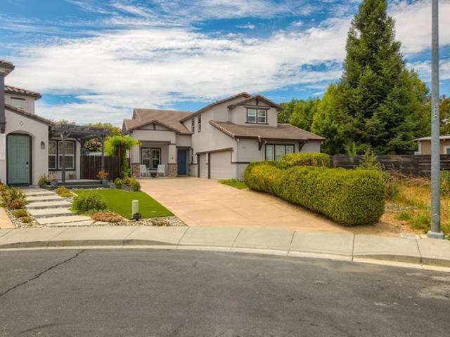 918 Monticello Ct, Vacaville, CA 95688