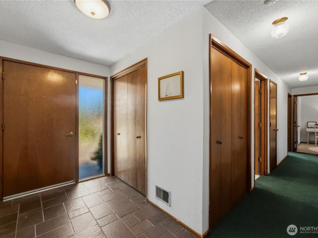 918 Manor Drive