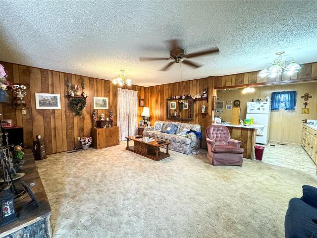 918 N 6th Street
