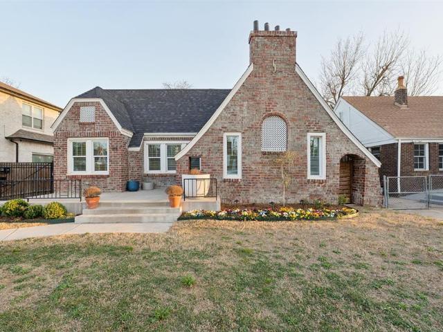 918 NE 17th Street