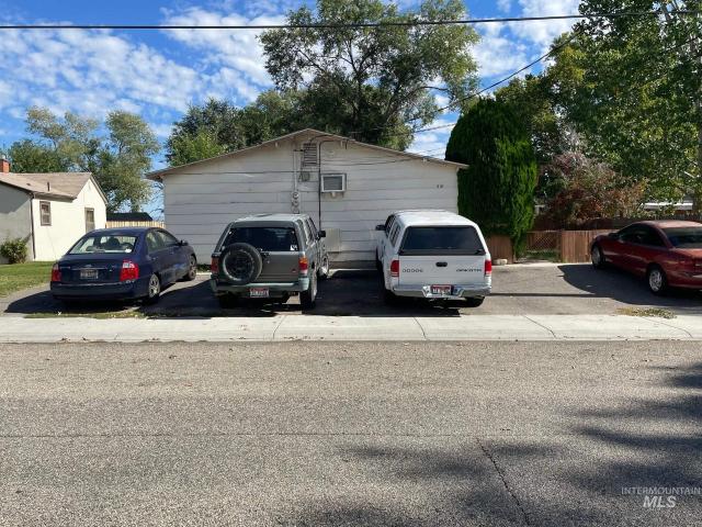 918 NW 4th St