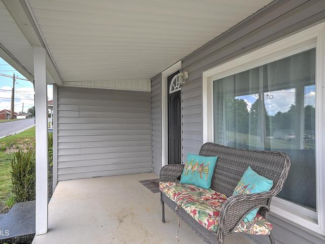 918 South Cedar Avenue
