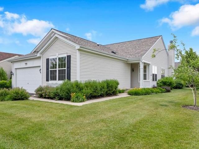 918 Scottsdale Dr, Pingree Grove, IL 60140