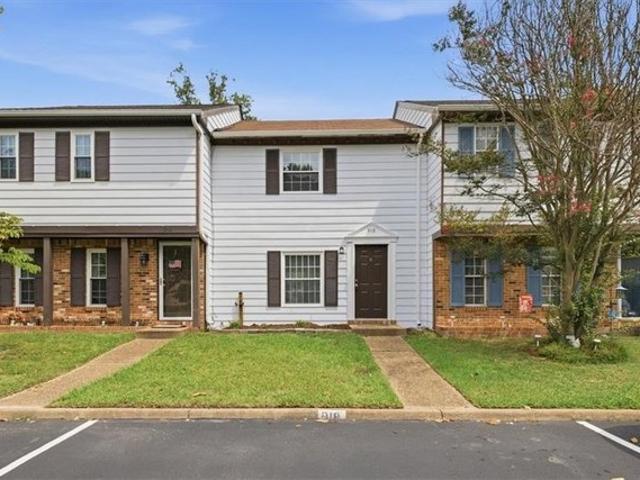 918 Seabreeze Ct, Chesapeake, VA 23320