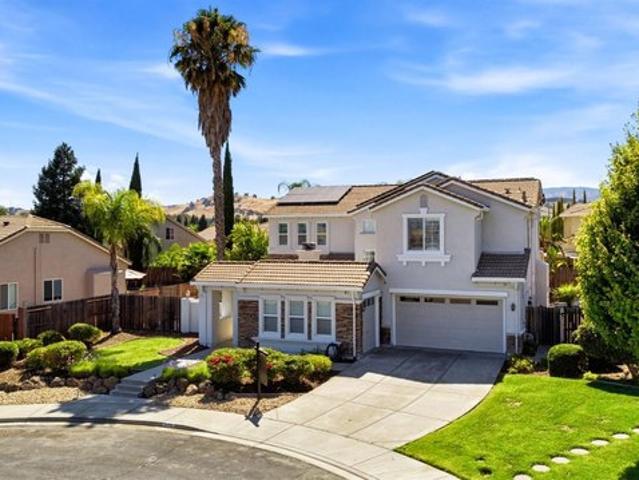 918 Shelter Cove Ct, Vacaville, CA 95688