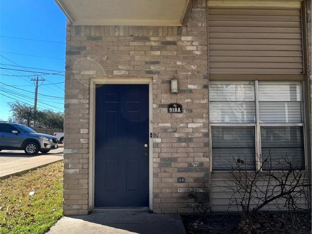 918 Spring Loop, Unit A, College Station, TX 77840 | MLS #26003